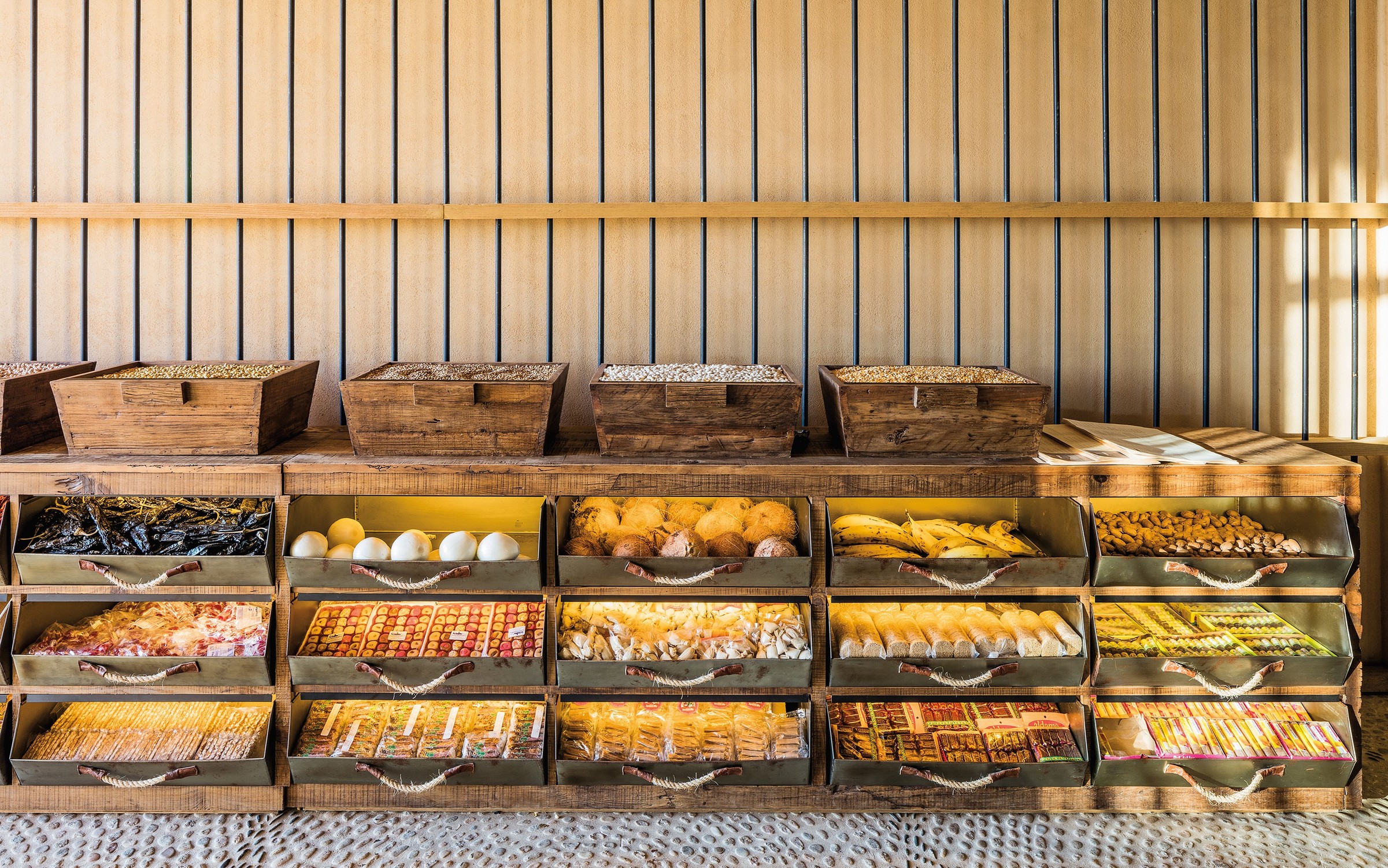 Toro Gastrobar - Projects - Arthur Casas