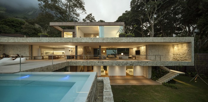 AL House / Projects / Studio Arthur Casas