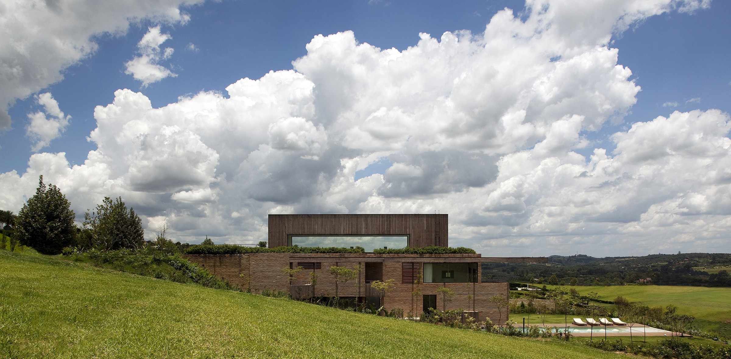 MP House - Projects - Arthur Casas