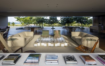 TM House - Projects - Arthur Casas