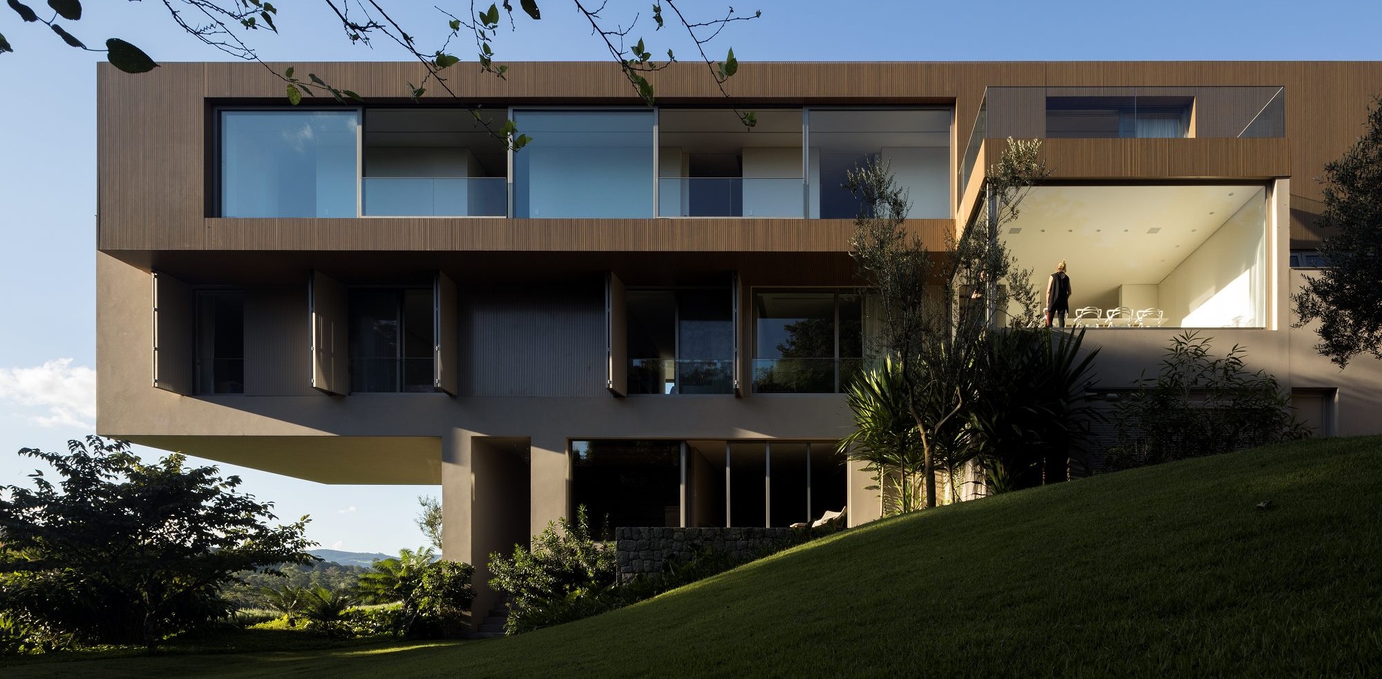 NVD House / Projects / Studio Arthur Casas