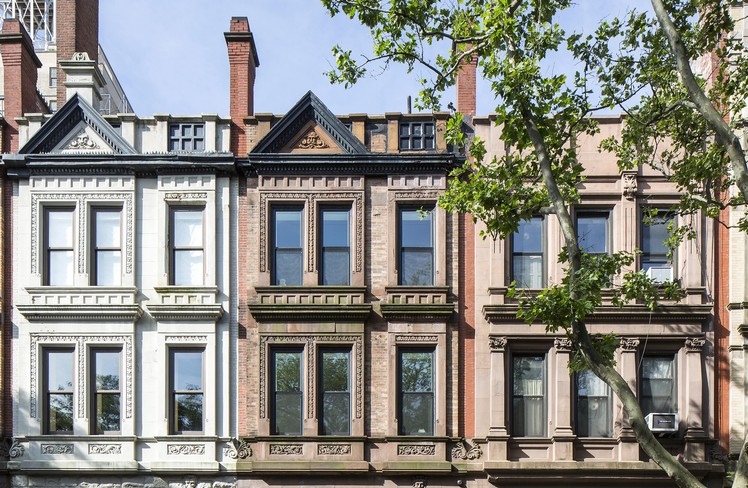 Brownstone House - Projects - Arthur Casas