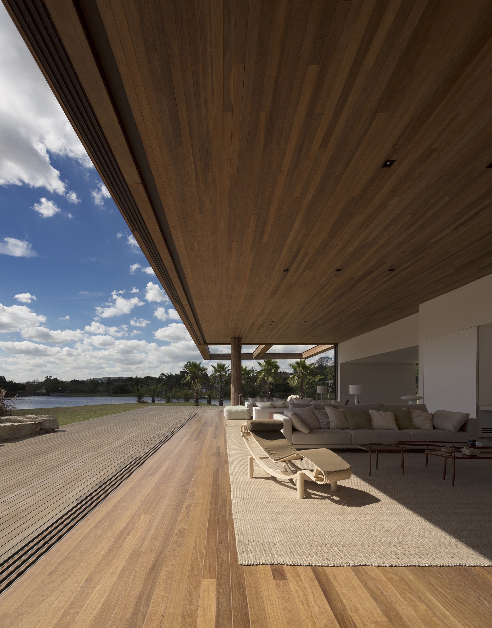 FC House - Projects - Arthur Casas