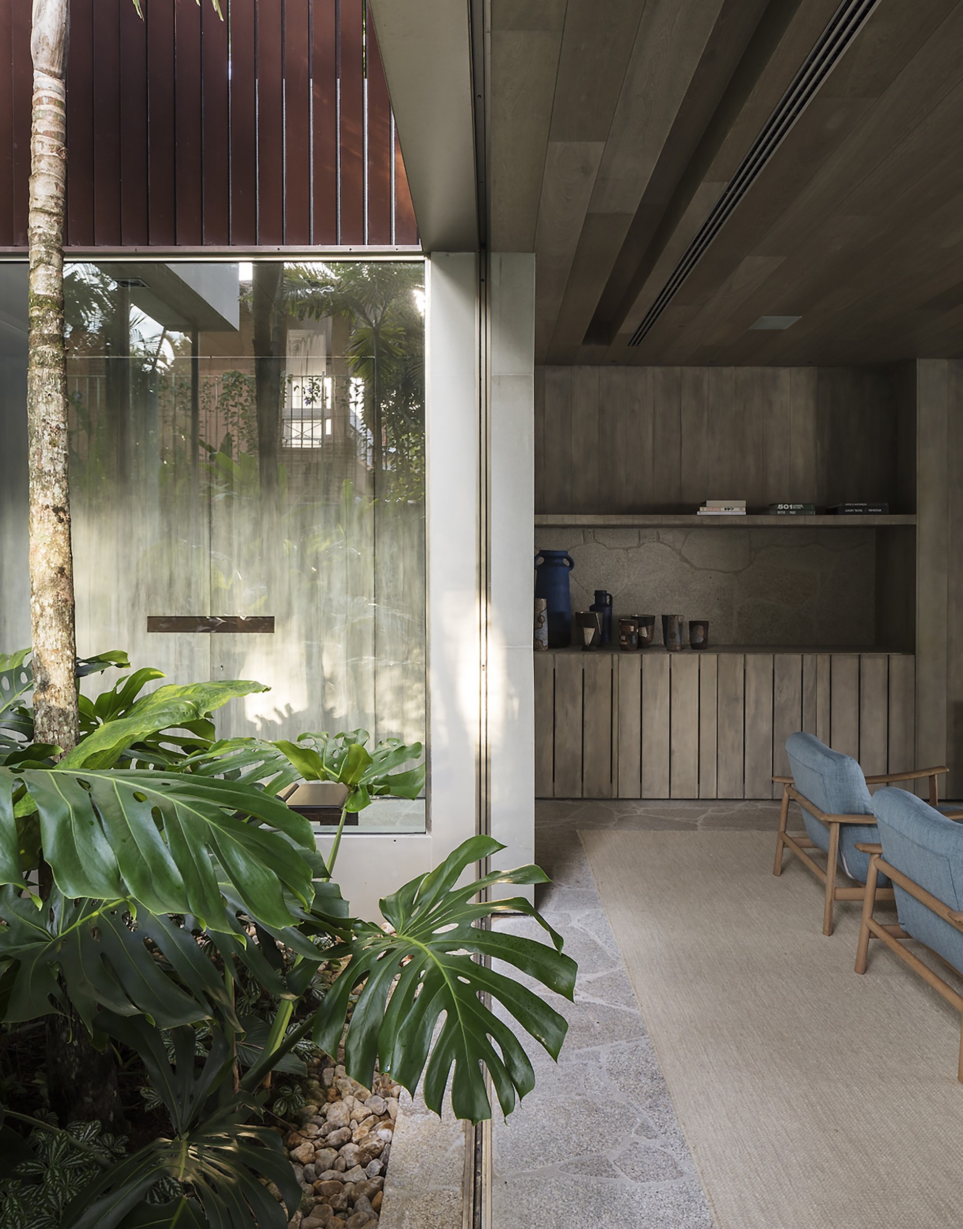 SB House - Projects - Arthur Casas