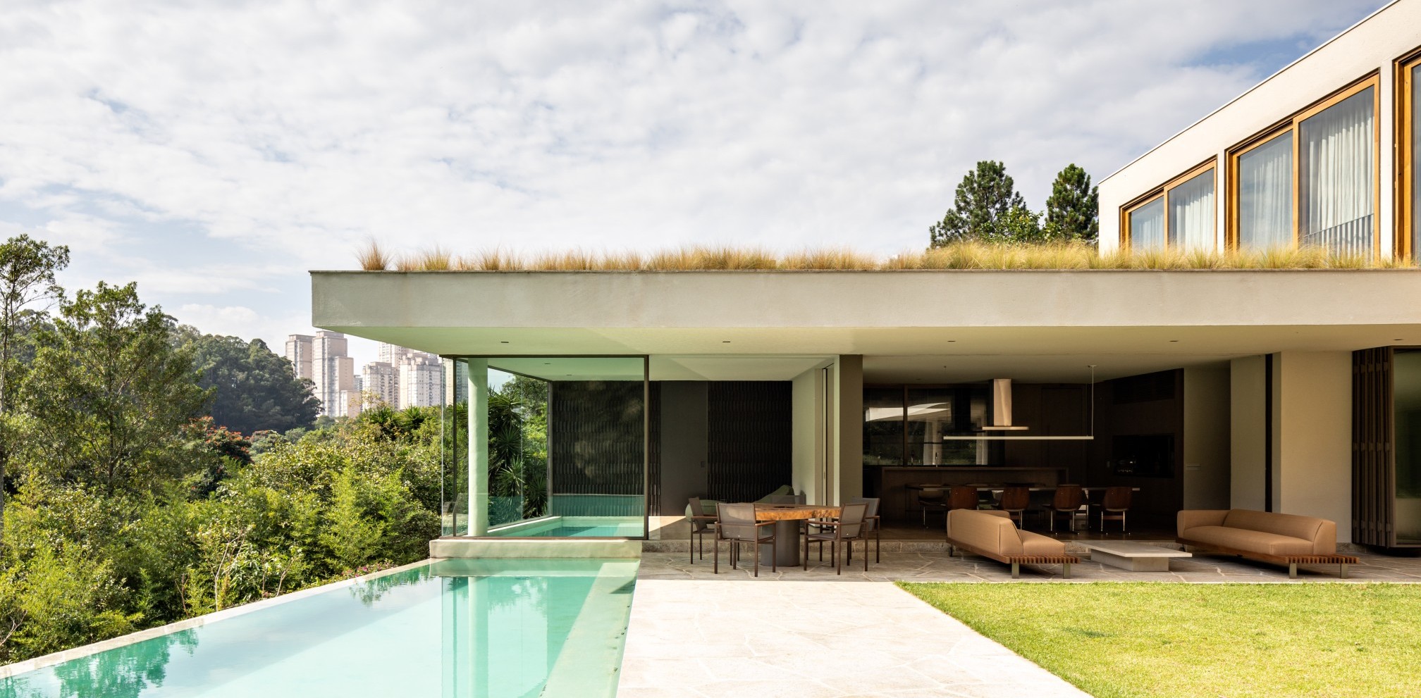 YB House - Projects - Arthur Casas