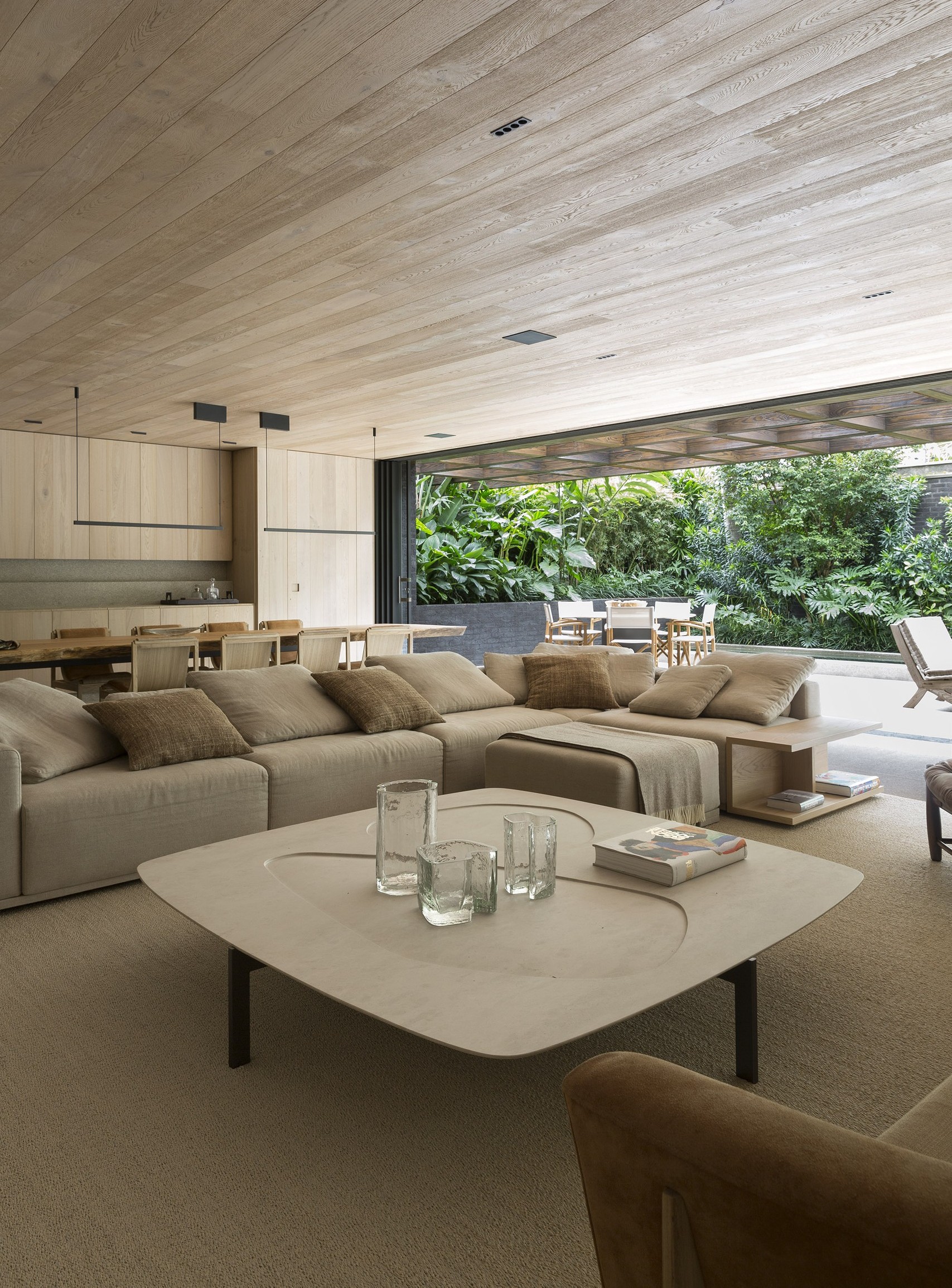 IG House - Projects - Arthur Casas