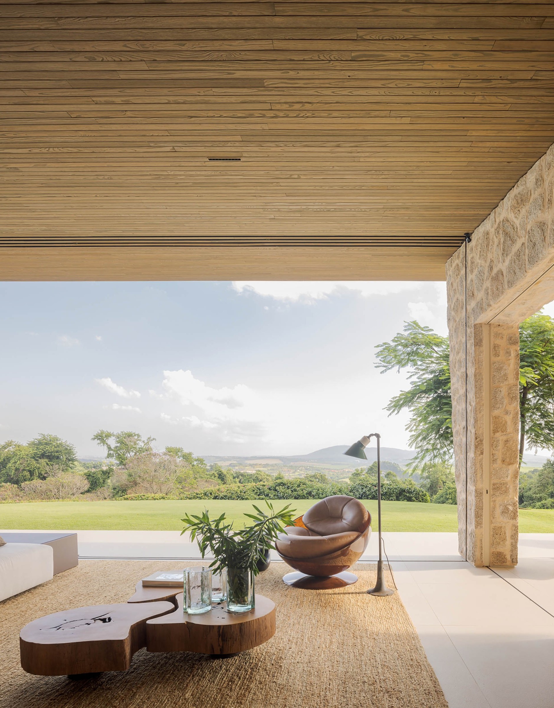 Boa Vista House - Projects - Arthur Casas